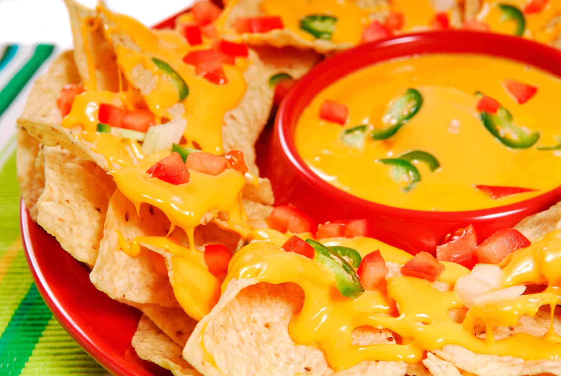 Prepara los Mejores Nachos con Queso muy Fácil y Rápido