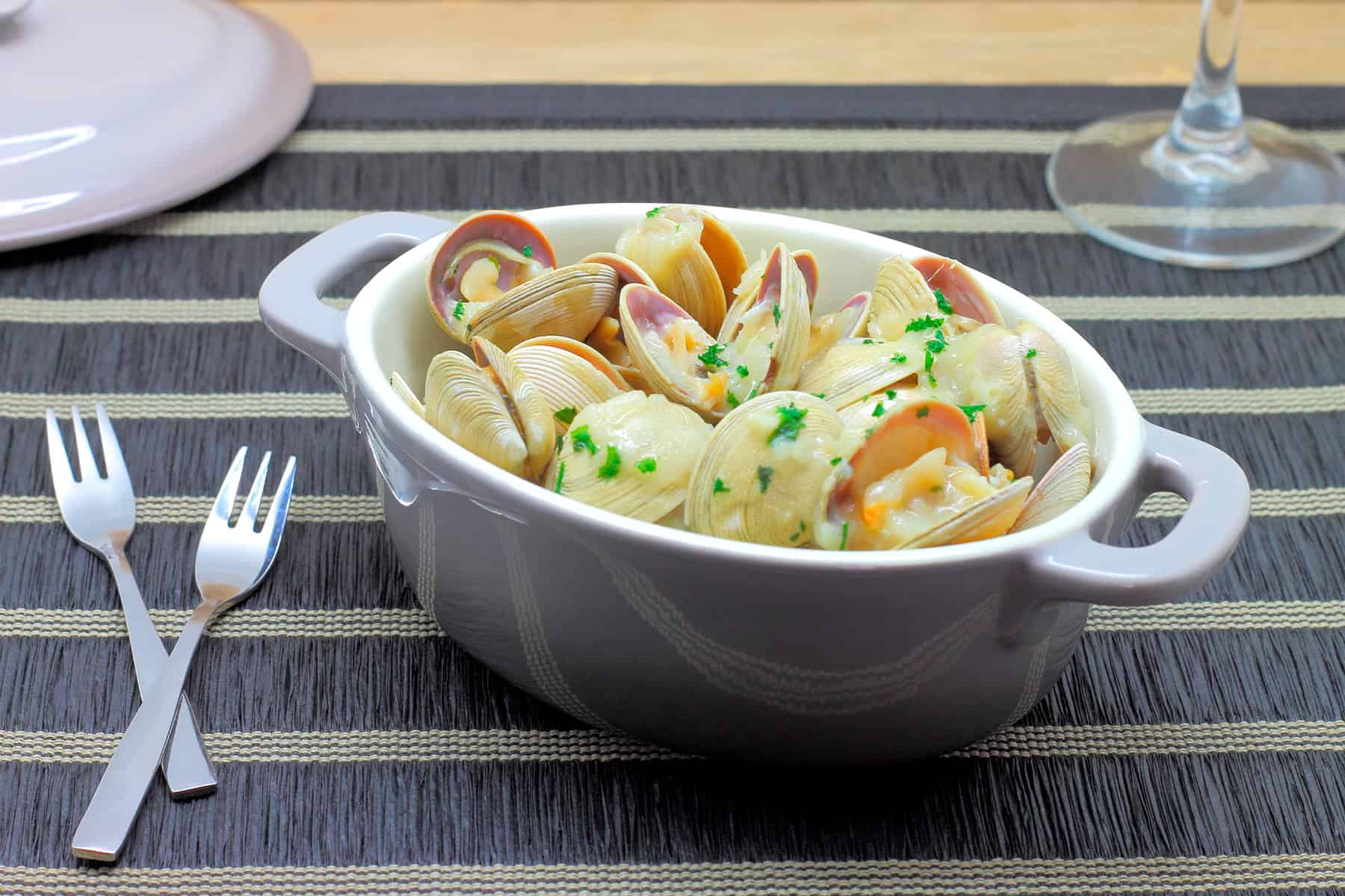 Almejas a la Marinera Increíbles: Sabor del Mar en Cada Bocado